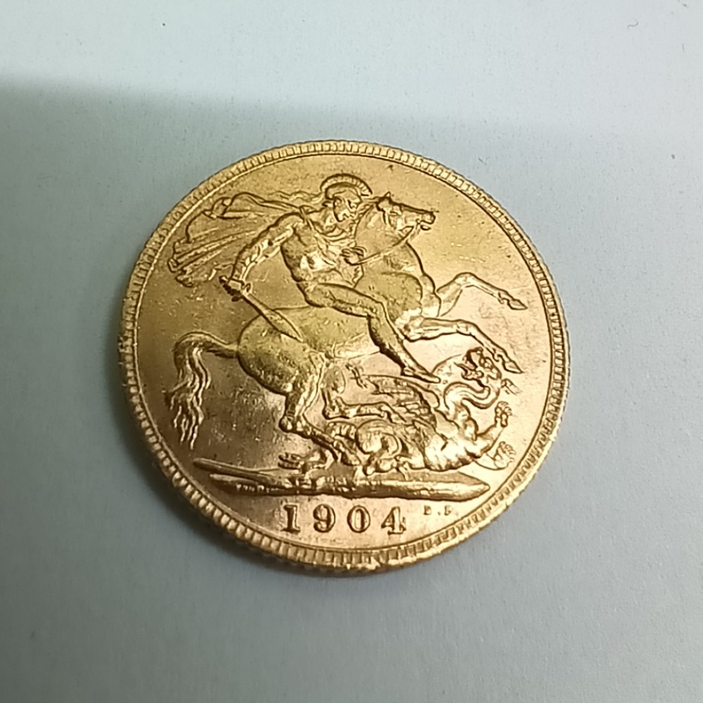 Pre-owned 7.98g 1904 Full Sovereign 22ct Gold Coin, dented - Own4Less